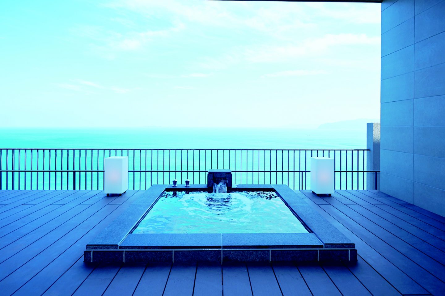 Luxury Japanese Baths by USTECH | Living | Metropolis Japan