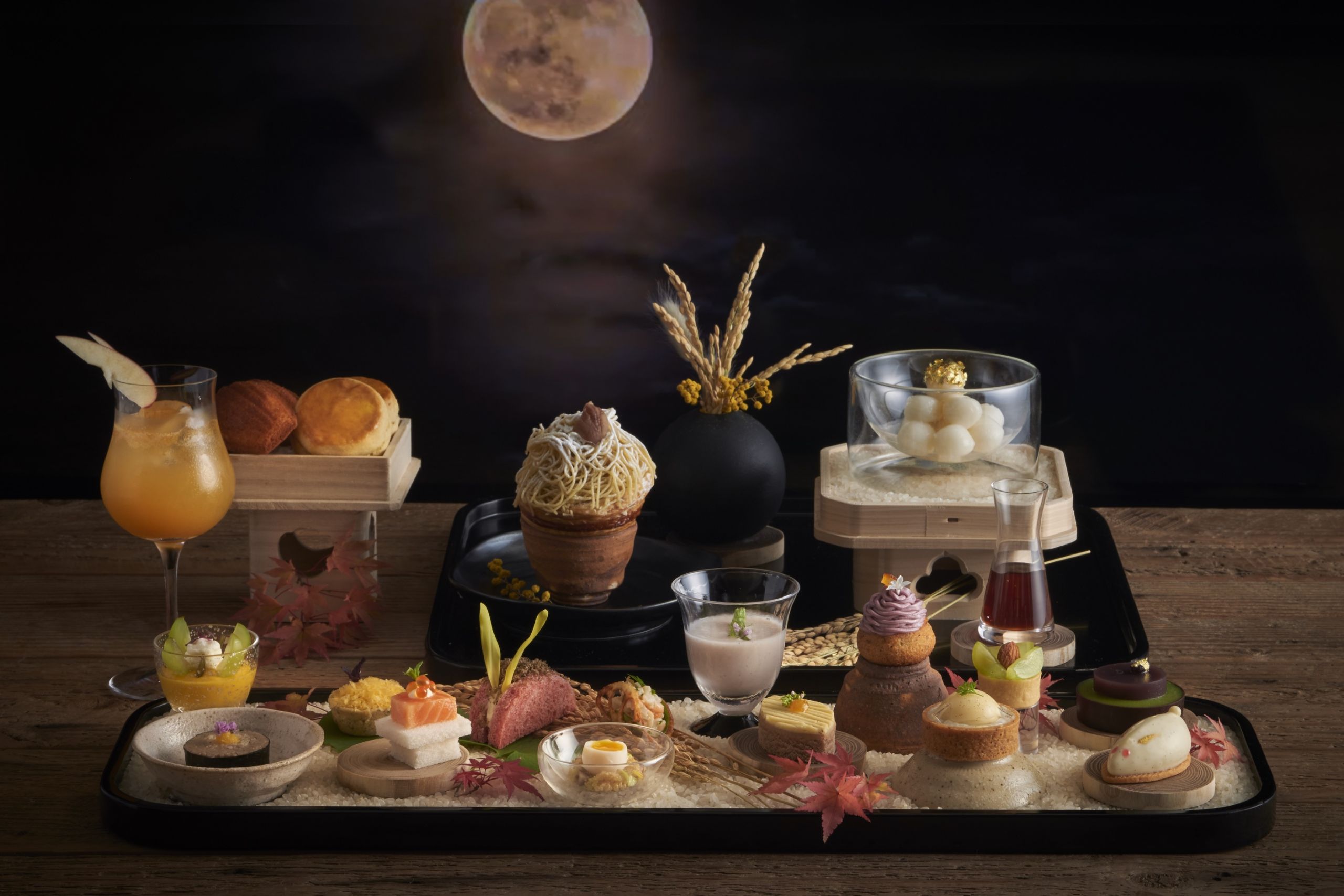 The Peak Lounge: Tsukimi Afternoon Tea | Event | Metropolis Japan