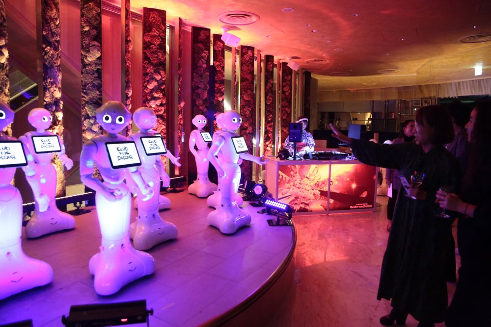 CLUB THE PEPPER | Dining | Metropolis Japan