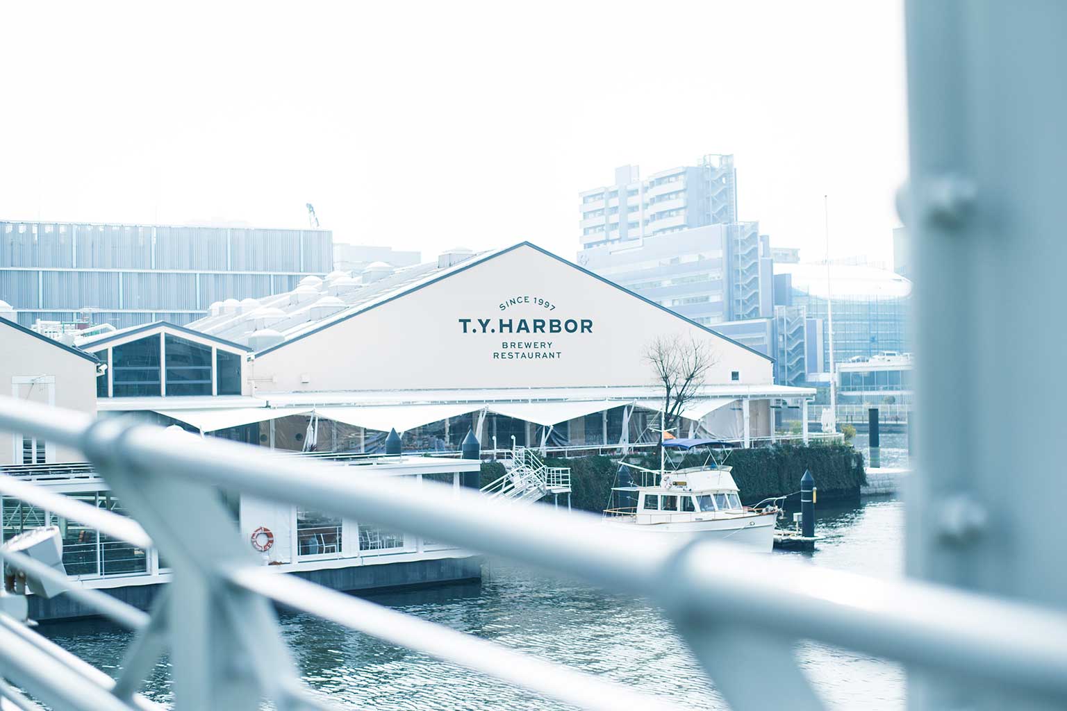 TY Harbor | Dining | Metropolis Japan