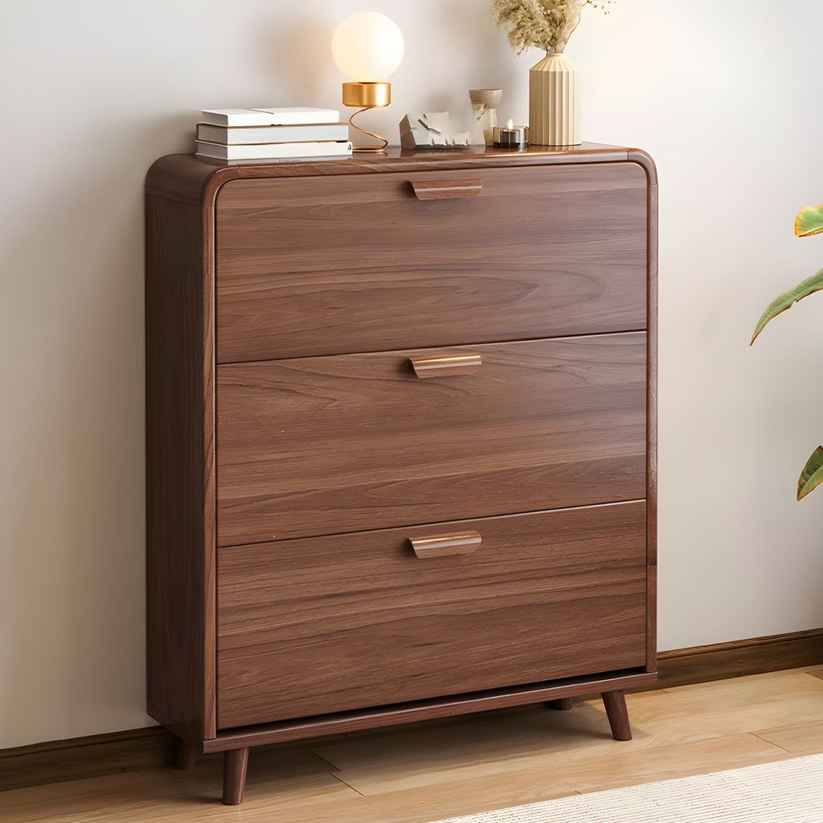 Space-Saving Furniture in Japan: Optimizing Your Living Space ...