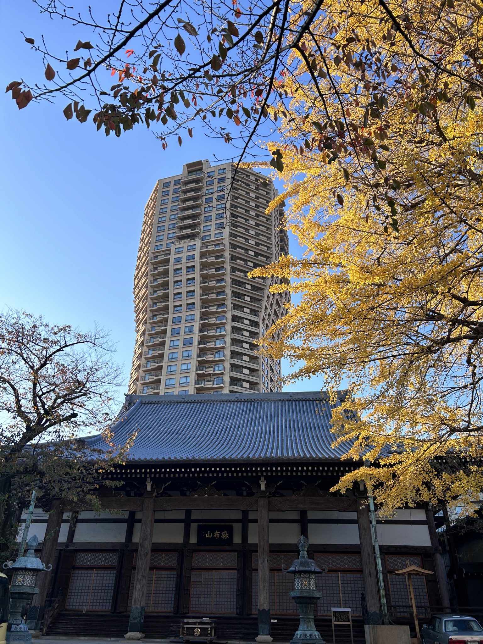 Tour Roppongi’s Architecture and History | Metropolis Japan