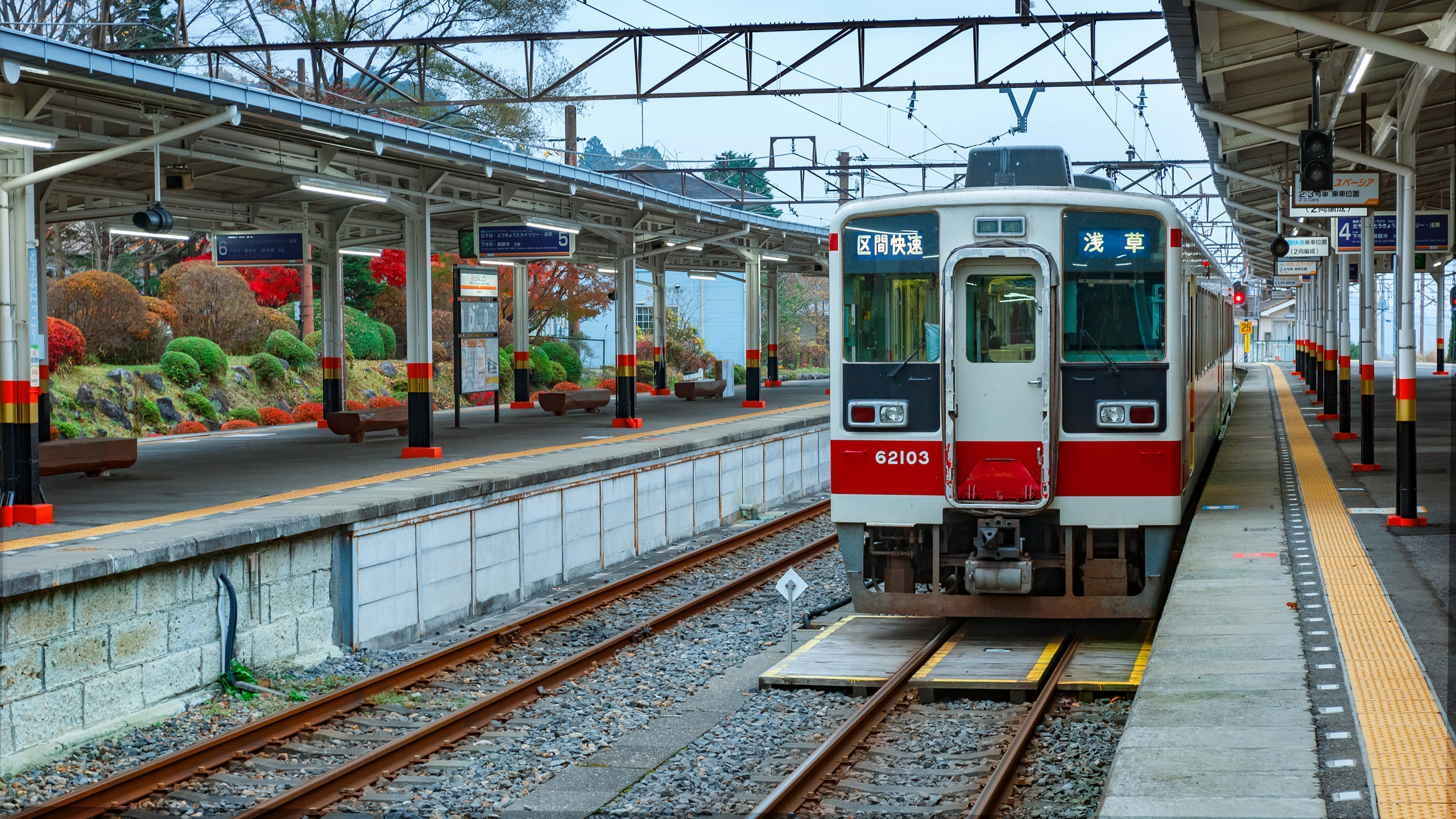 Tokyo Train Guide: Asakusa Line | Living | metropolisjapan.com